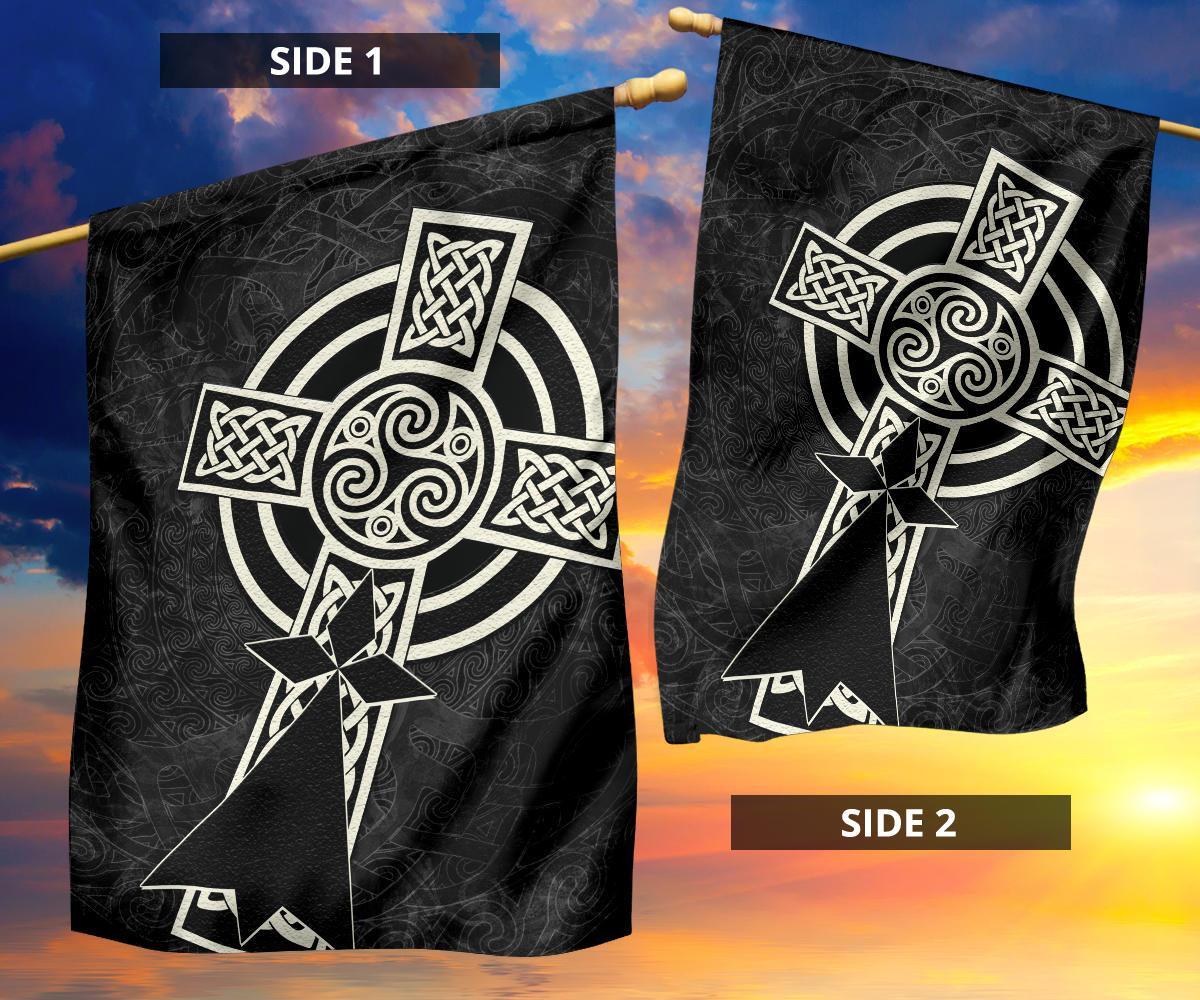 Brittany Celtic Flag - Celtic Cross and Stoat Ermine Skew Style – Aljaira