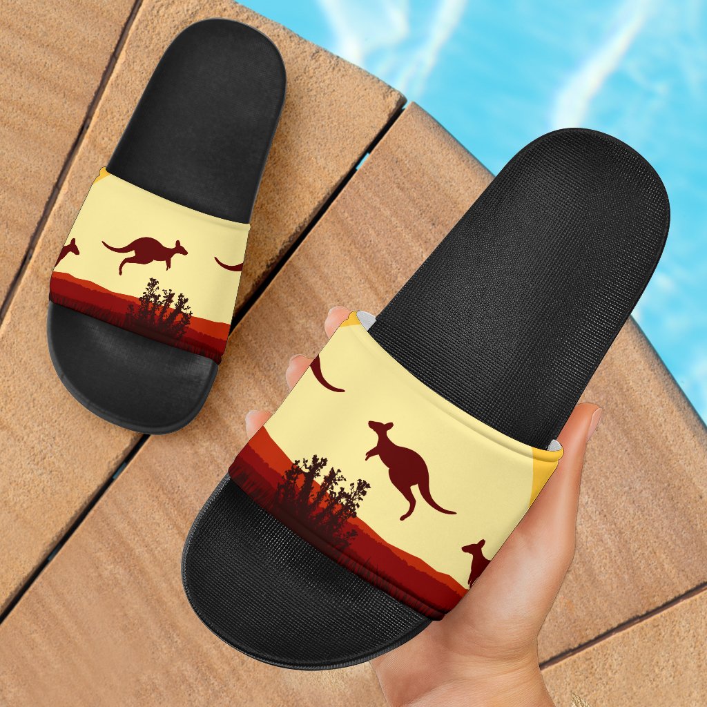 Slide Sandals, Kangaroo Sun Dot Painting – Aljaira