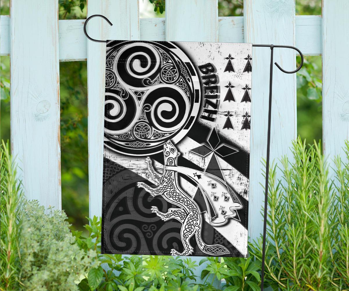 Bretagne Flag - Brittany Ermine With Celtic Triskelion V2 – Aljaira