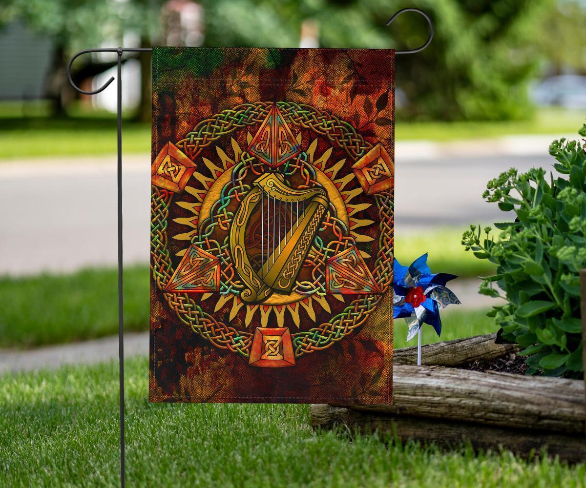 Ireland Celtic Flag - Irish Coat Of Arms Triangle Knotwork Autumn Styl ...