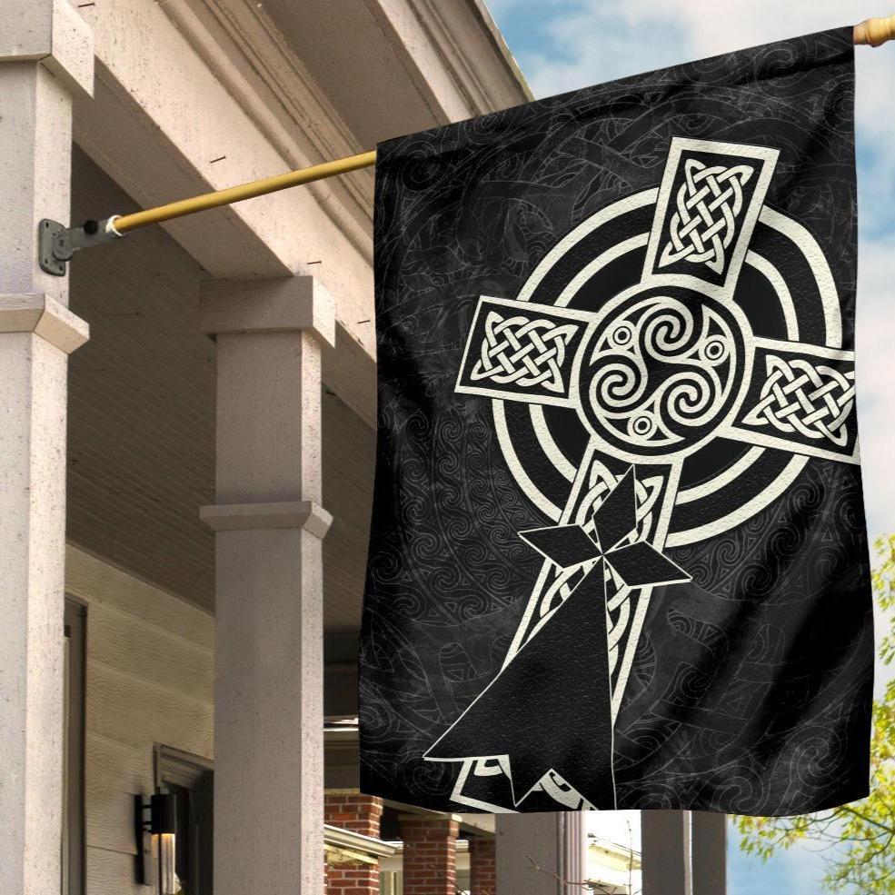 Brittany Celtic Flag - Celtic Cross and Stoat Ermine Skew Style – Aljaira