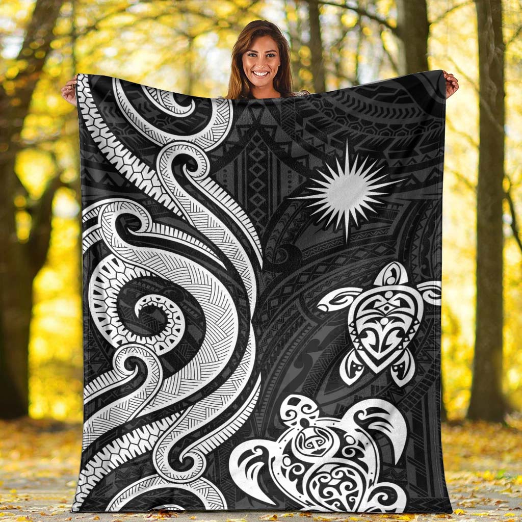 Marshall Islands Premium Blanket - White Tentacle Turtle Crest – Aljaira